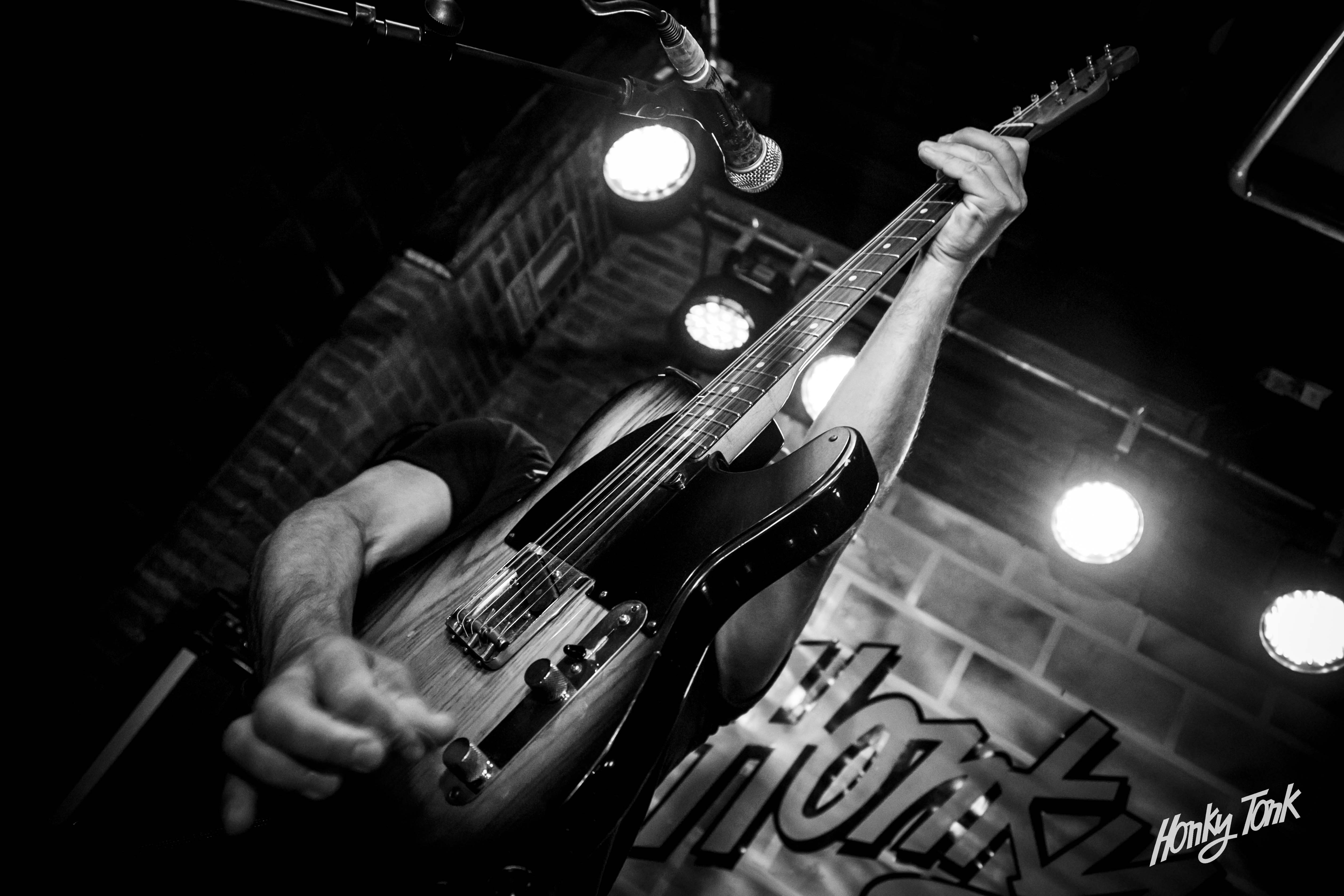 MAREA ROCK PERROS VERDES [tributo a Marea] - Honky Tonk